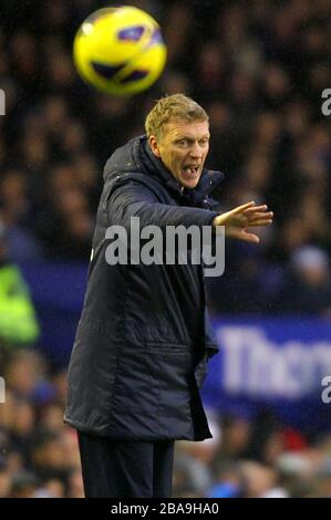 Everton manager David Moyes on the touchline during the Emirates FA Cup ...