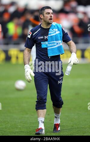 Blackpool goalkeeper Matt Gilks Stock Photo - Alamy