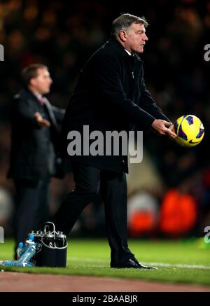 West Ham United's Manager Sam Allardyce on the touchline during the ...