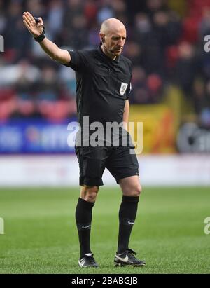 Referee Andy Davies Stock Photo - Alamy