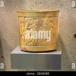 Mayan pottery at the Mayan museum, Merida, Yucatan, Mexico Stock Photo ...
