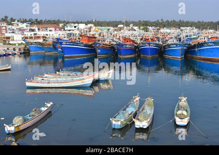 Colachel fishing harbour Stock Photo - Alamy