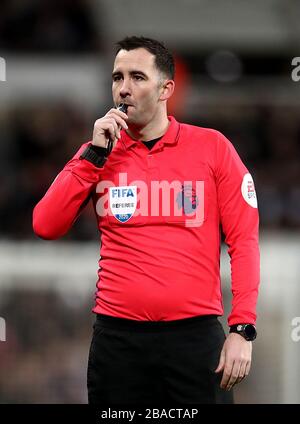 Referee Chris Kavanagh Stock Photo - Alamy
