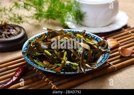 Delicious cold cold kelp Stock Photo - Alamy