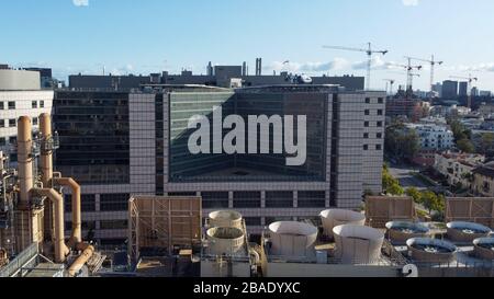 An aerial view of the Ronald Reagan hospital at the UCLA Health Medical ...