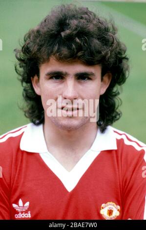 Arthur Albiston, Manchester United Stock Photo - Alamy