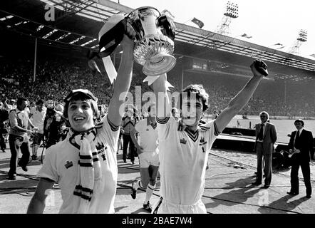 (L-R) West Ham United's Geoff Pike and Ray Stewart parade the FA Cup on ...