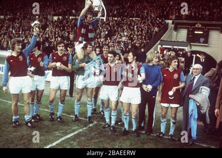 Frank Carrodus Aston Villa football club footballer 1974 Stock Photo ...
