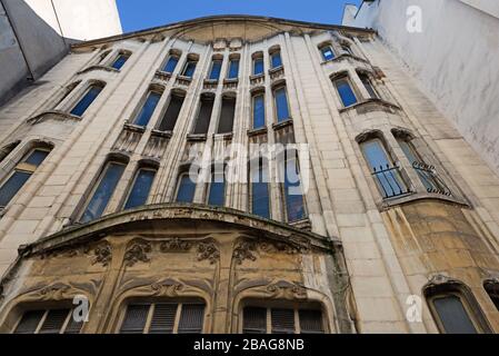 The Agoudas Hakehilos synagogue at 10, rue Pavée in the Marais district ...