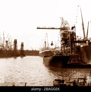 Docks, Liverpool early 1900s Stock Photo - Alamy