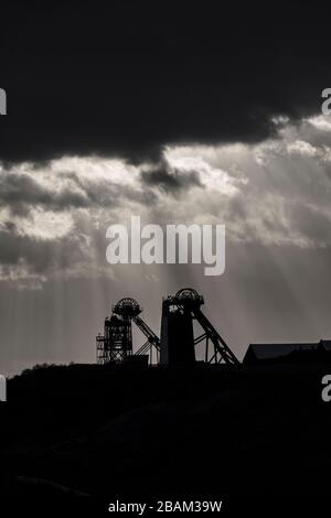 the closed Hatfield main colliery in the Yorkshire coalfield Stock ...