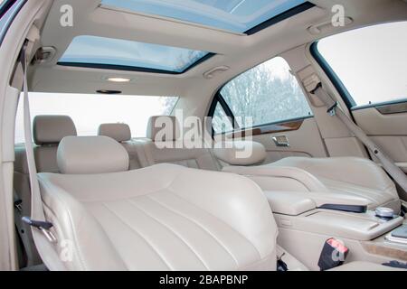 Avantgarde interior leather anthracite Mercedes w211- E klass Stock ...