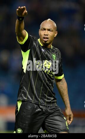 EL-HADJI DIOUF LEEDS UNITED FC ETIHAD STADIUM MANCHESTER ENGLAND 17 ...