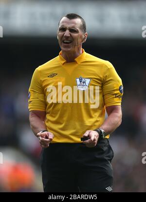 Neil Swarbrick, referee Stock Photo - Alamy