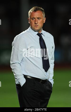 Mark Yates, Cheltenham Town manager Stock Photo - Alamy