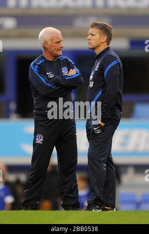 Everton assistant coach Steve Round (left) with Mikel Arteta Stock ...