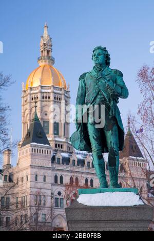 Connecticut State Capitol statue, Hartford, Connecticut Stock Photo - Alamy