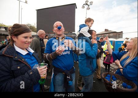 Everton supporters in the fan zone Stock Photo - Alamy