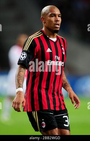 Nigel De Jong, AC Milan Stock Photo - Alamy