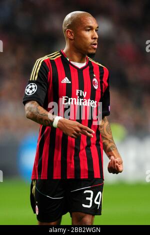 Nigel De Jong, AC Milan Stock Photo - Alamy