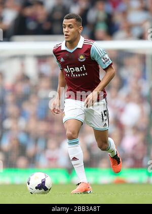 RAVEL MORRISON WEST HAM UNITED FC WEST HAM UNITED FC KC STADIUM HULL ...