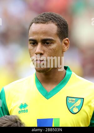 Elliott Bennett, Norwich City Stock Photo - Alamy