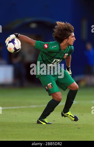 Genoa goalkeeper Perin Mattia Stock Photo - Alamy