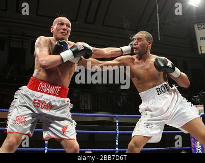 Round 1: Carl Dilks (Liverpool, red/white shorts) defeats Bob Ajisafe ...