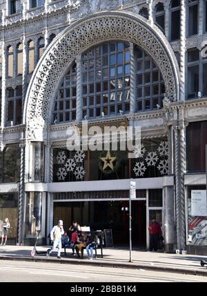 Spring Arcade Building (Broadway Arcade Building), downtown Los Angeles ...