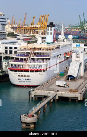 Ferry at Harbourfront Terminal,Singapore,Asia Stock Photo - Alamy