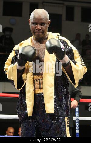 Matt Skelton (black/gold shorts) defeats Lee Swaby in a Heavyweight ...