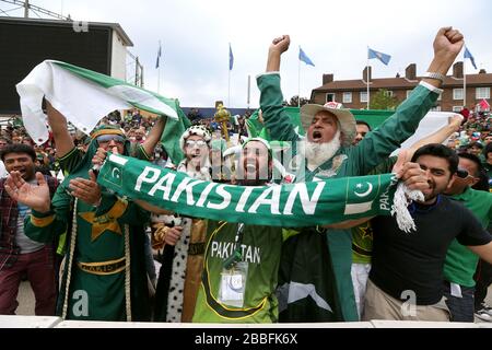 Pakistan fans soak up the atmosphere at the Kia Oval Stock Photo - Alamy