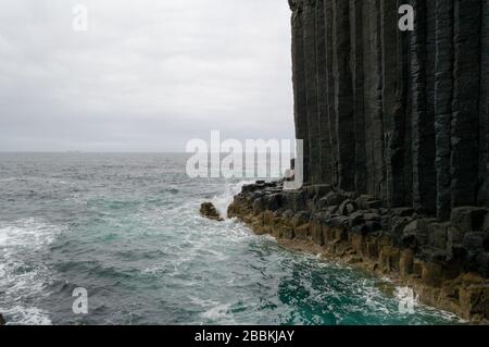 Scenic hexagonal volcanic rocks in Iceland Stock Photo: 134927790 - Alamy