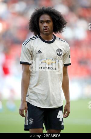 Manchester United's Tahith Chong in action Stock Photo - Alamy