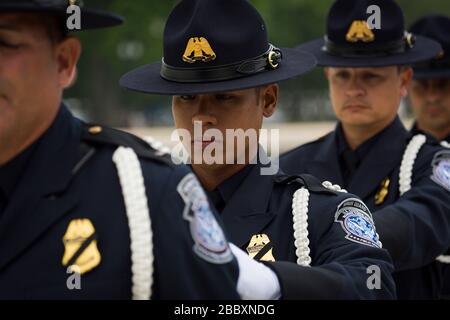Reportage - Customs and Border Protection, Office of Field Operations ...