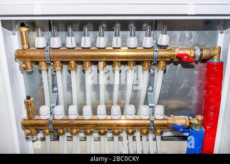 Underfloor Central Heating pipes underfloor installation, Control ...