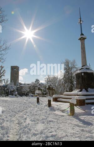 Panoramic square of San Leo covered in snow in 2018 Stock Photo - Alamy