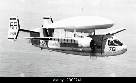 Grumman E-1B Tracer of VAW-111 in flight 1966 Stock Photo - Alamy