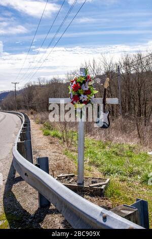 A variety of roadside memorials (aka roadside tributes) can be found on ...