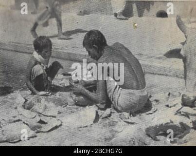 Bengal famine 1943 photo Stock Photo - Alamy