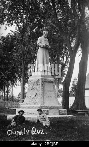 Le monument de Louis Hebert a Quebec en 1941 Stock Photo - Alamy