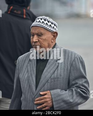 Istanbul Turkey Turkish old man Ottoman costume Stock Photo - Alamy