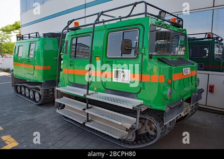 Tracked vehicle, the Antarctic Stock Photo - Alamy