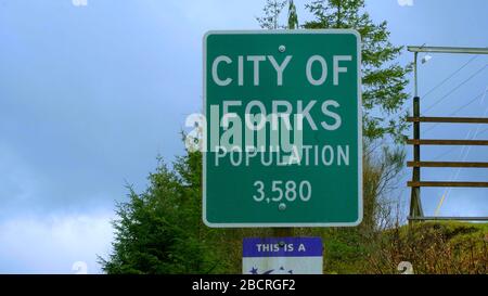 Forks Washington City Limit - FORKS - WASHINGTON Stock Photo - Alamy
