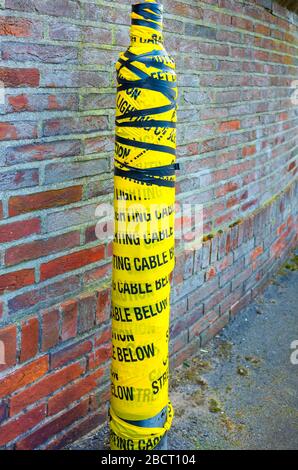 Broken Lamp Post Stock Photo - Alamy
