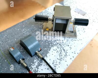 Bulk current injection test BCI for automotive electromagnetic ...