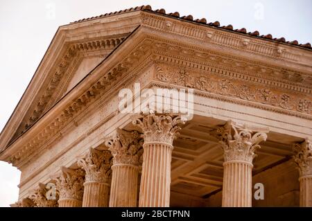 Corinthian styled columns Stock Photo - Alamy
