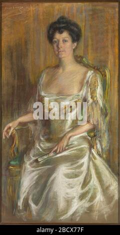 Lady with fan Stock Photo - Alamy