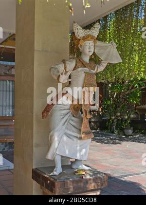 Indonesia, Bali, Statue Of An Indonesian Dancer Stock Photo - Alamy