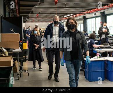 (4/6/2020) Mayor de Blasio visited production line run by Crye ...